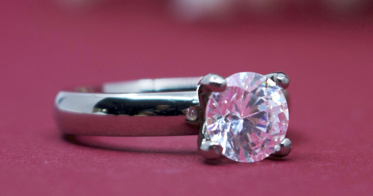 Edelstahl Ring von Tony Gard mit Zirkonia, Größe 54 - Es Glitzert